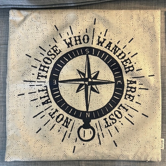 Accents | 16x16 Inch Accent Pillow Cover Zipper Opening Cream Worn Navy ...